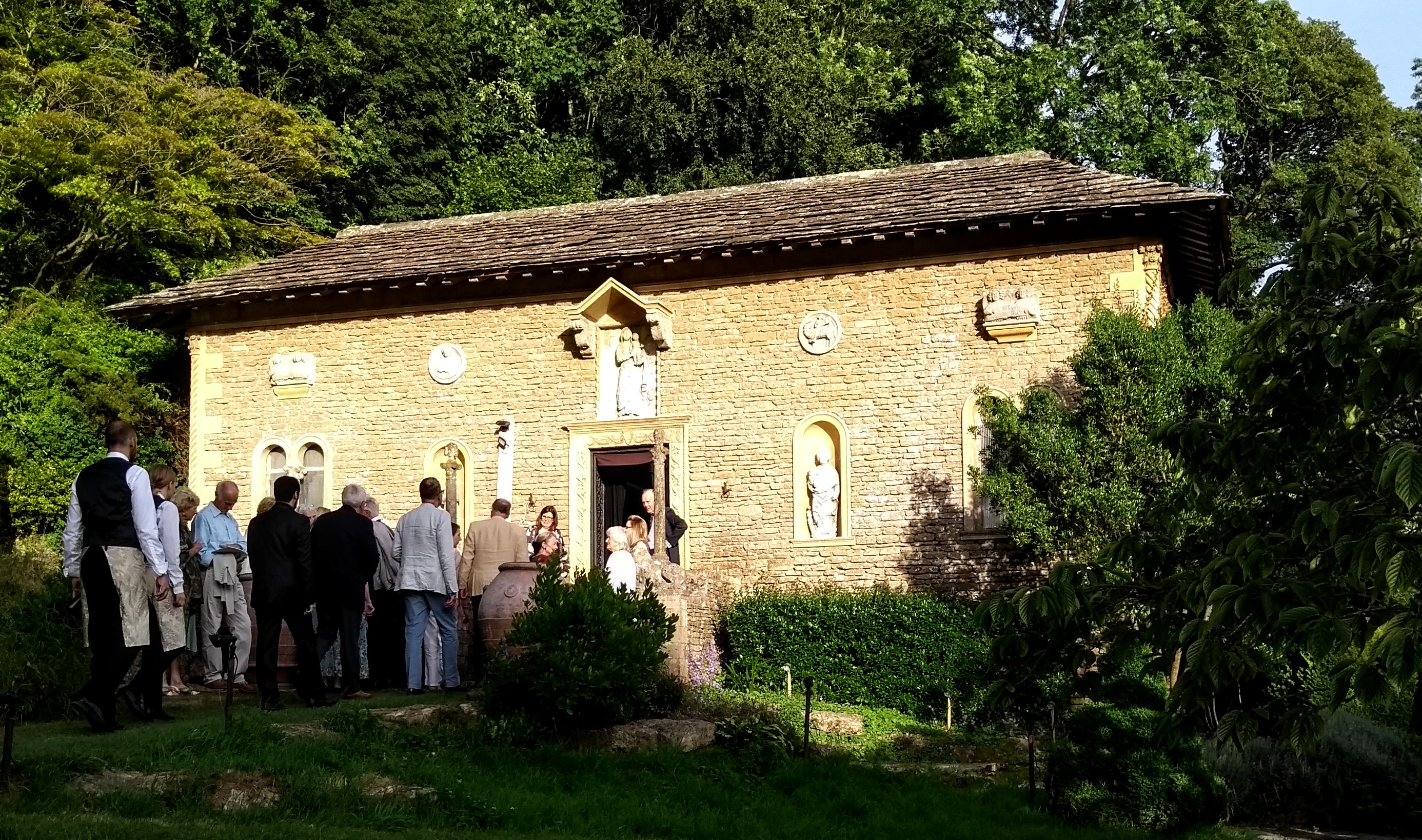 Iford Arts: Partenope | Andrew Benson-Wilson : Early Music Reviews
